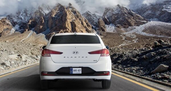 Hyundai Elantra Launched in Pakistan