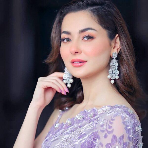 Hania Amir | Biography, Age, Education, Career, Relationship & More