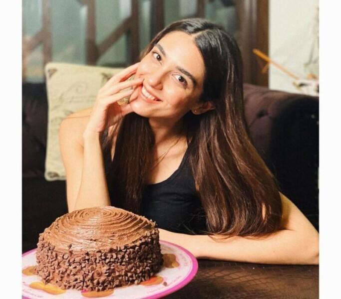 Maya Ali | Biography, Age, Education, Husband & Dramas